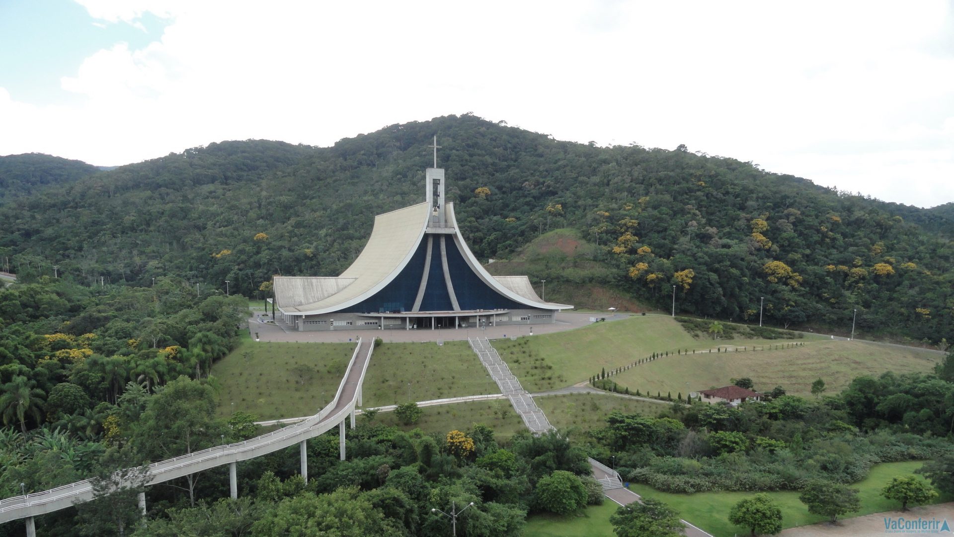 Santa Paulina, o santuário que você vai ver o que nunca viu.